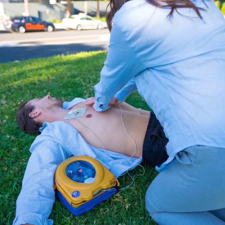 HeartSine 360p Defibrillator | Aero Healthcare